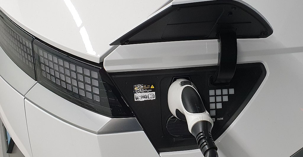 Hyundai IONIQ 5 Charging Costs Solar Versus Utility Solar Hyundai IONIQ 5 Charging Costs Solar Versus Utility Solar